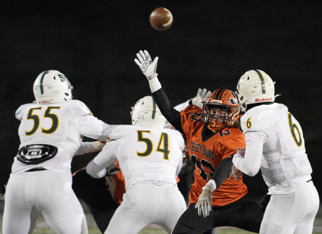 Jersey Shore loses to Allentown Central Catholic in overtime, 38-31 ...